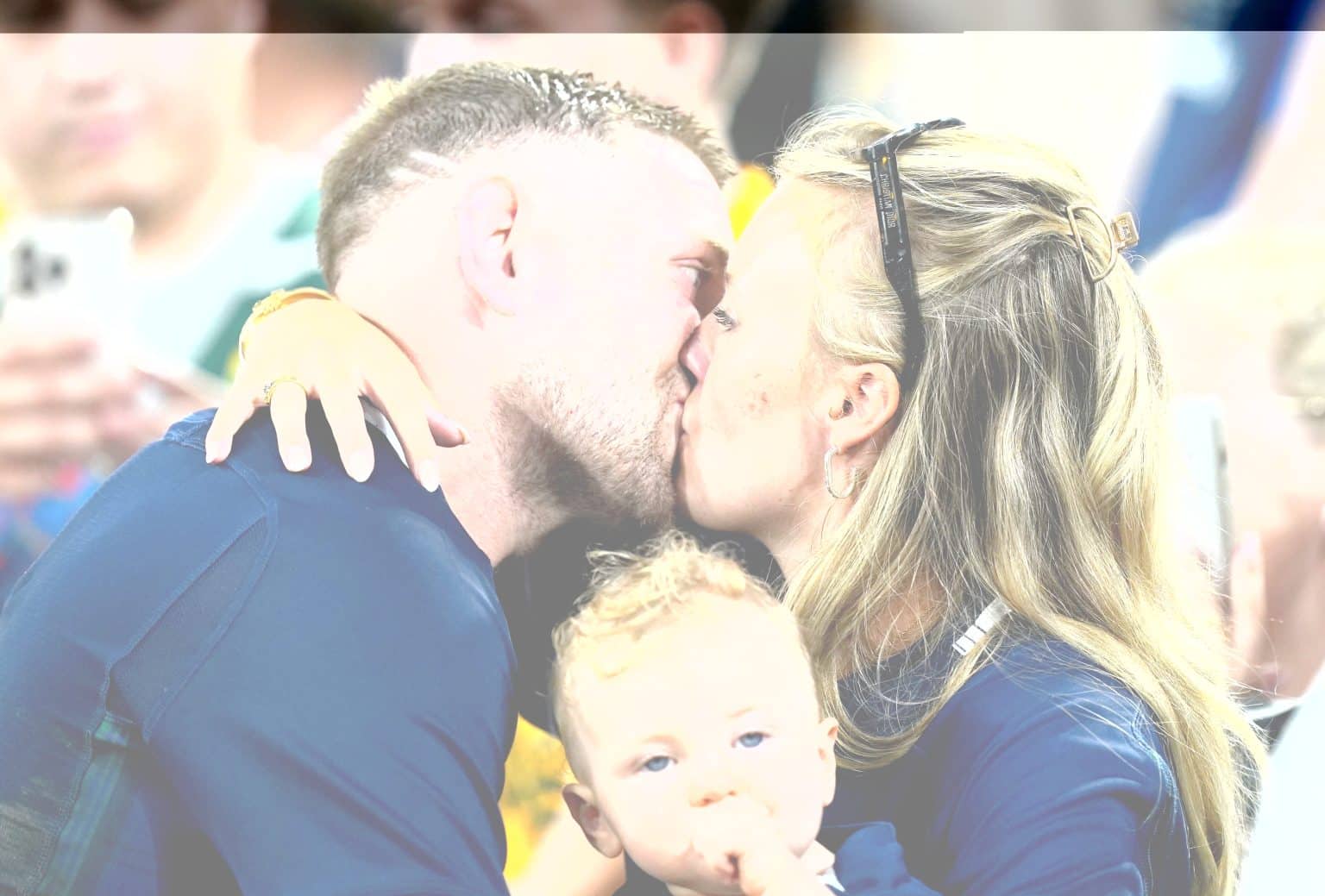 Finn Russell parents, siblings and girlfriend - Emma and Charlie ...